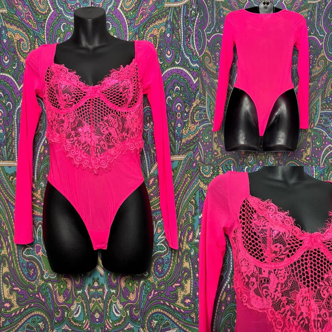 50+ Glow Party Outfit Ideas for Women to Shine Bright in the Dark