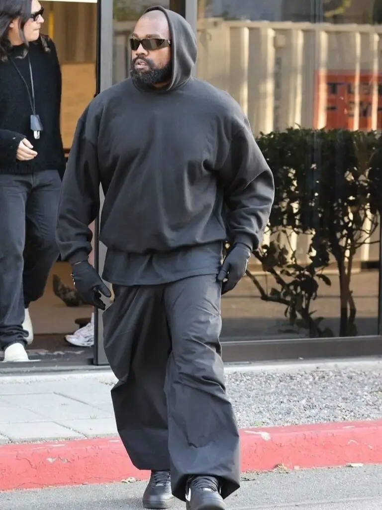 29+ Yeezy Outfit Ideas to Elevate Your Streetwear Game