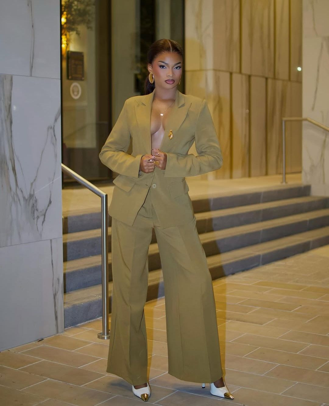 21+ Work Wear Outfit Ideas for a Polished, Professional & Stylish