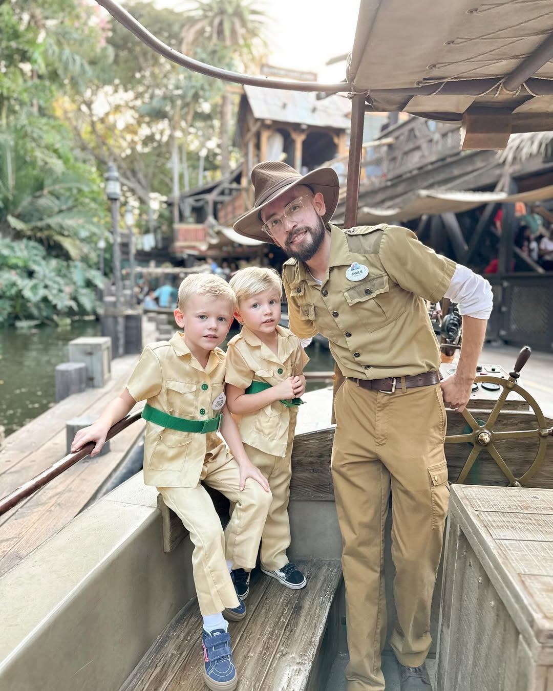 33+ Zookeeper Outfit Ideas to Create the Perfect Safari, Zoo,
